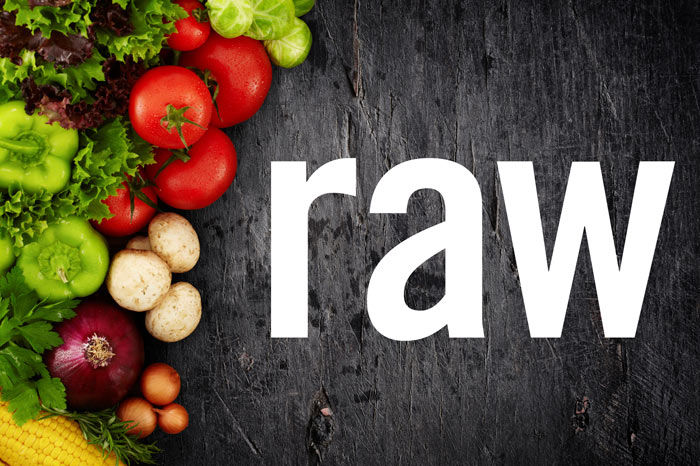 The Benefits of Eating Raw Foods