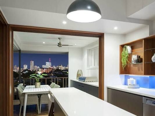 Spacious room with private patio - RoomMates FlatMates HouseMates Share ...