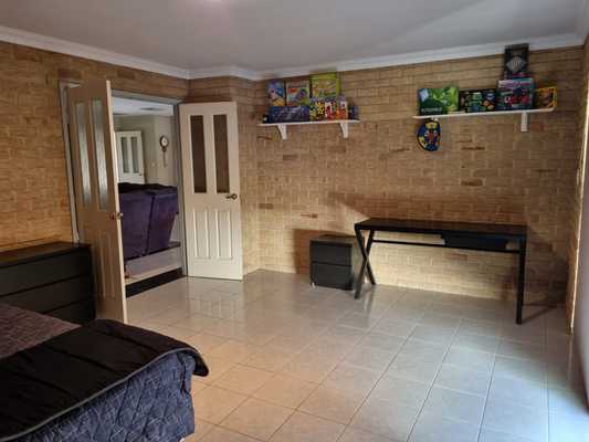 Large room with private bathroom - RoomMates FlatMates HouseMates Share ...
