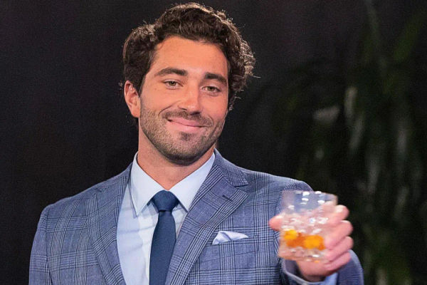 The Bachelor's Unprecedented Final Rose Ceremony: A Season Like Never ...