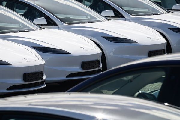 Analyzing Tesla's Recent Challenges Ahead of the Critical Earnings Report