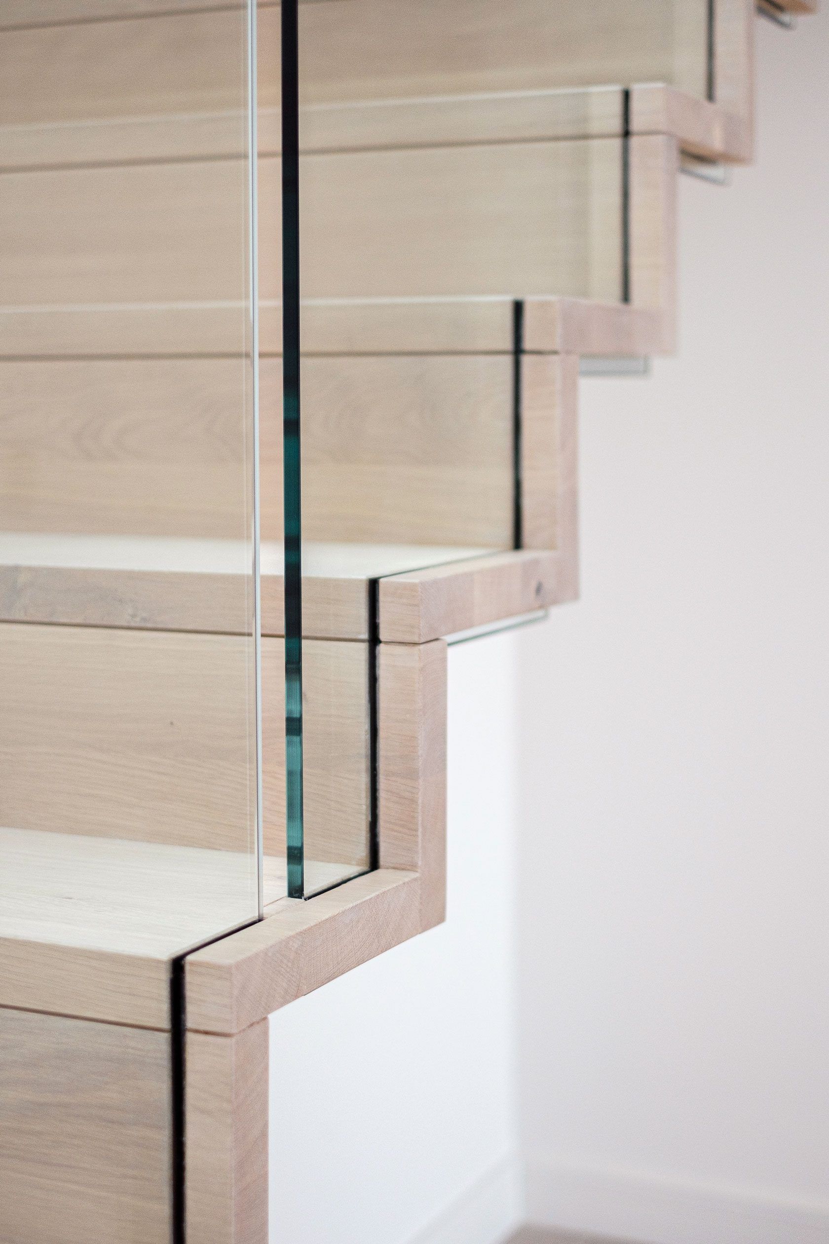 Black Isle | Semi-Cantilevered Contemporary Feature… | Angus+Mack