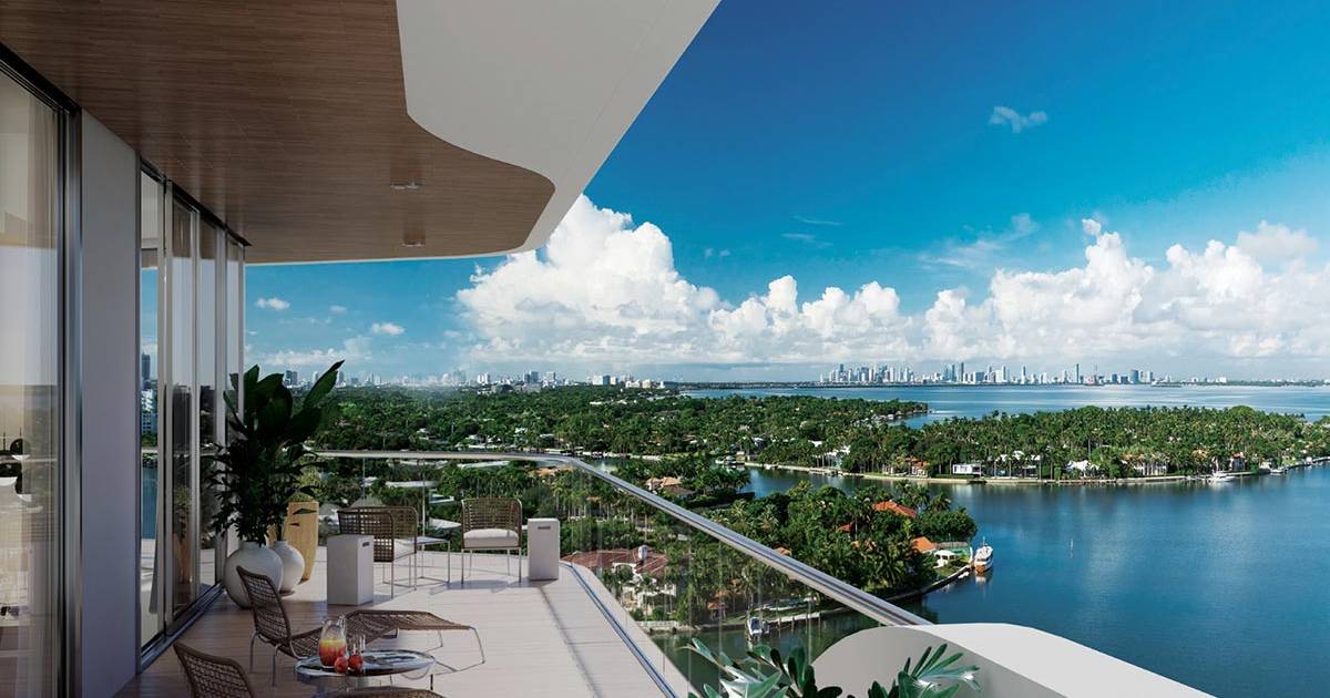 Monaco Yacht Club & Residences - Apartamentos en Miami Beach, FL