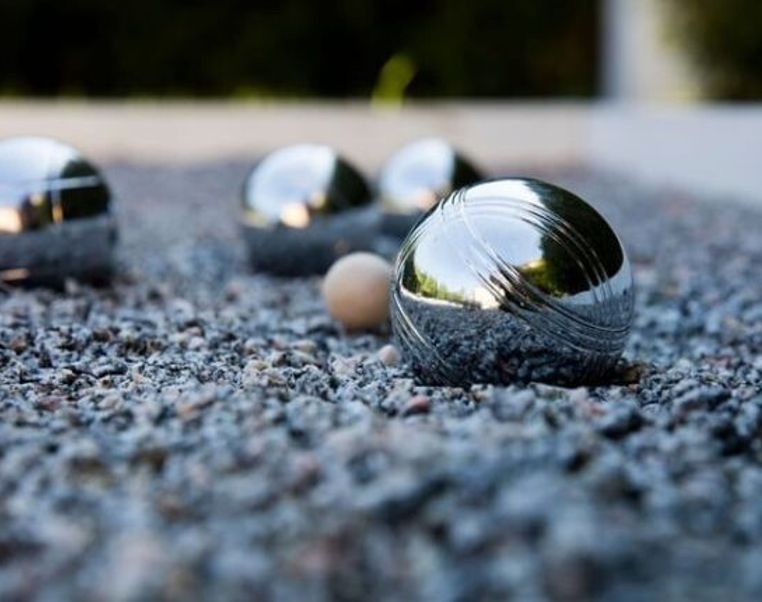 Boule & Bar