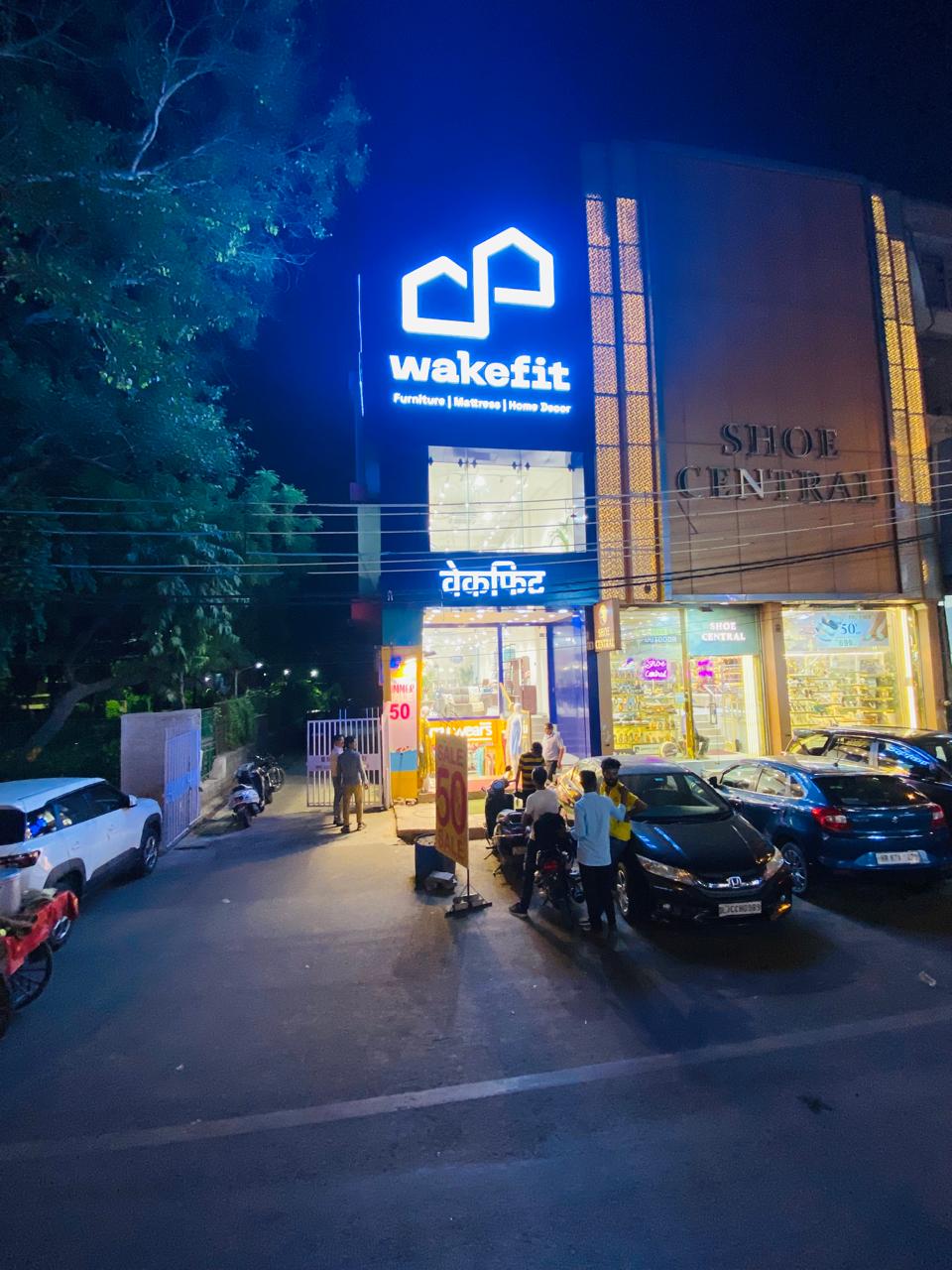 Visit the best furniture store in Delhi | Wakefit