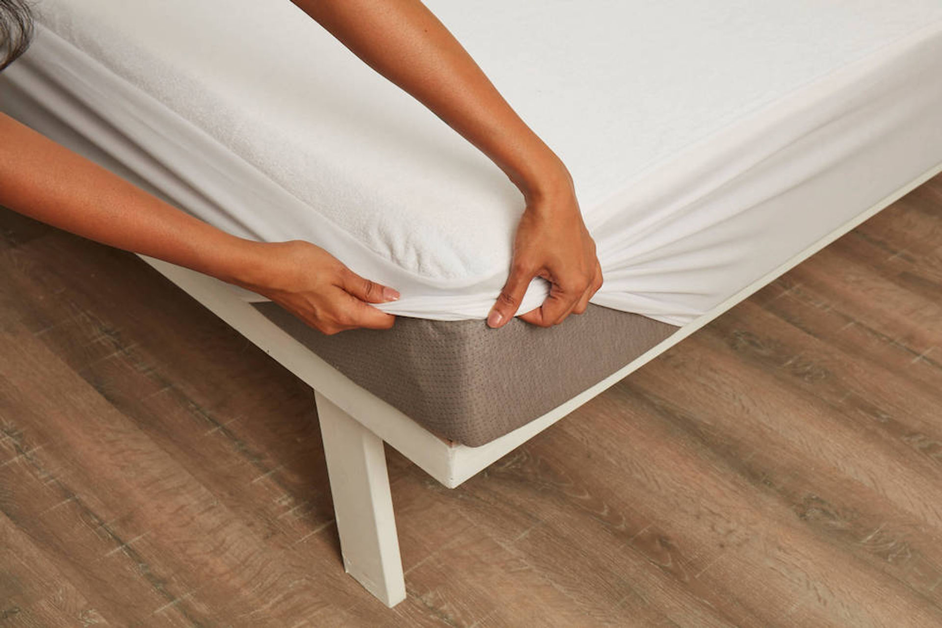 Buy Best Mattress Protector Online for only ₹579 | Wakefit
