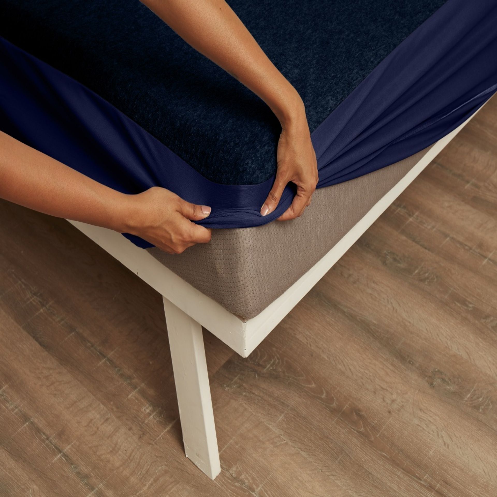 Buy Best Mattress Protector Online for only ₹579 | Wakefit