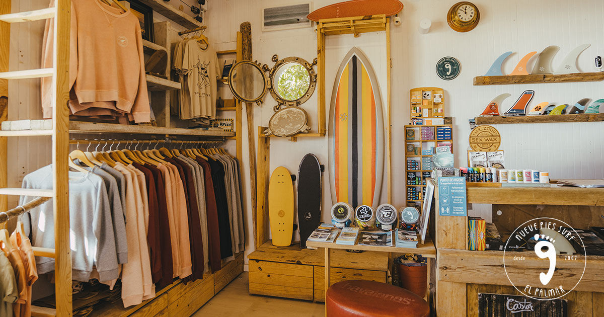Surf shop at El Palmar, Cadiz | 9 Pies