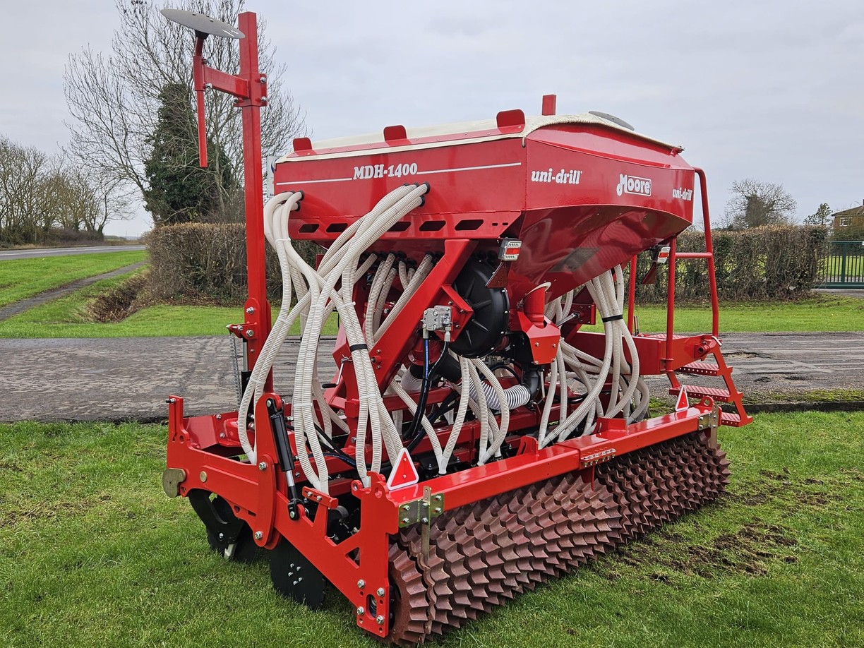 MDH-1700 Dual Hopper - Moore Unidrill®