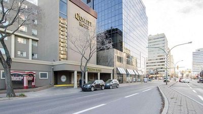 The Atlas Hotel- Regina, SK Hotels- Tourist Class Hotels in Regina- GDS ...