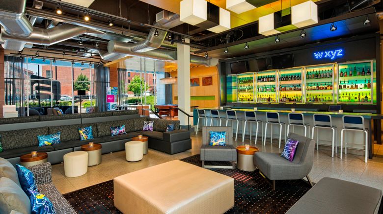 aloft Milwaukee Downtown- First Class Milwaukee, WI Hotels- GDS ...