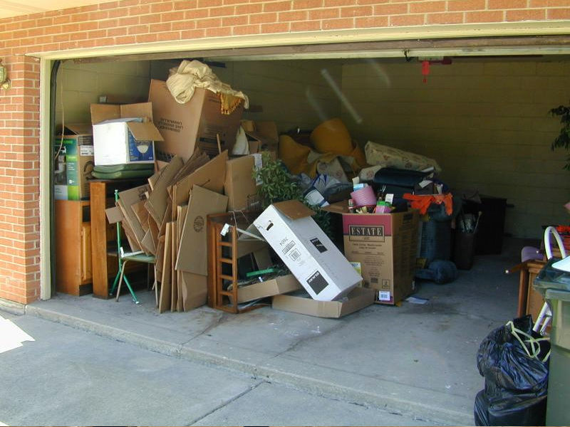 Garage Junk Clean Up - Hauling LA Junk Removal Service