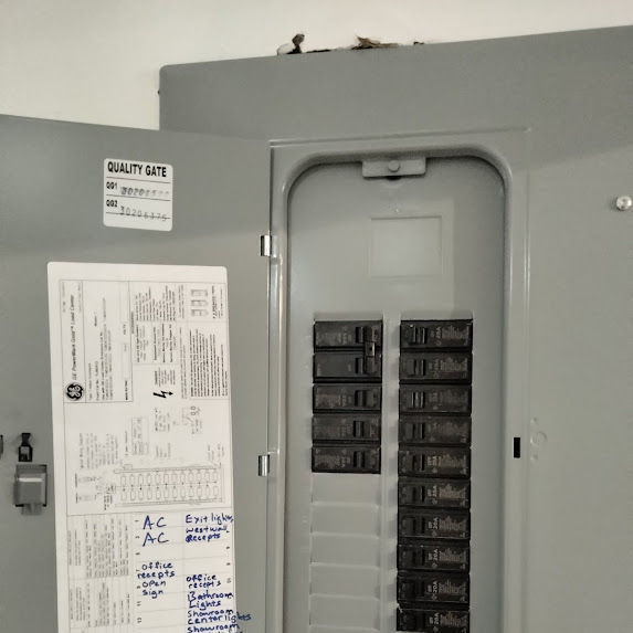Fuse Box vs. Electrical Panel: Key Differences | Envision Electrical ...