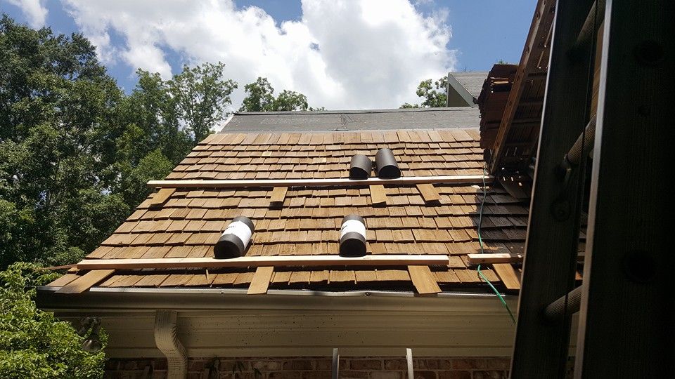 Cedar Shake Shingles Installation | Griffin Roofing