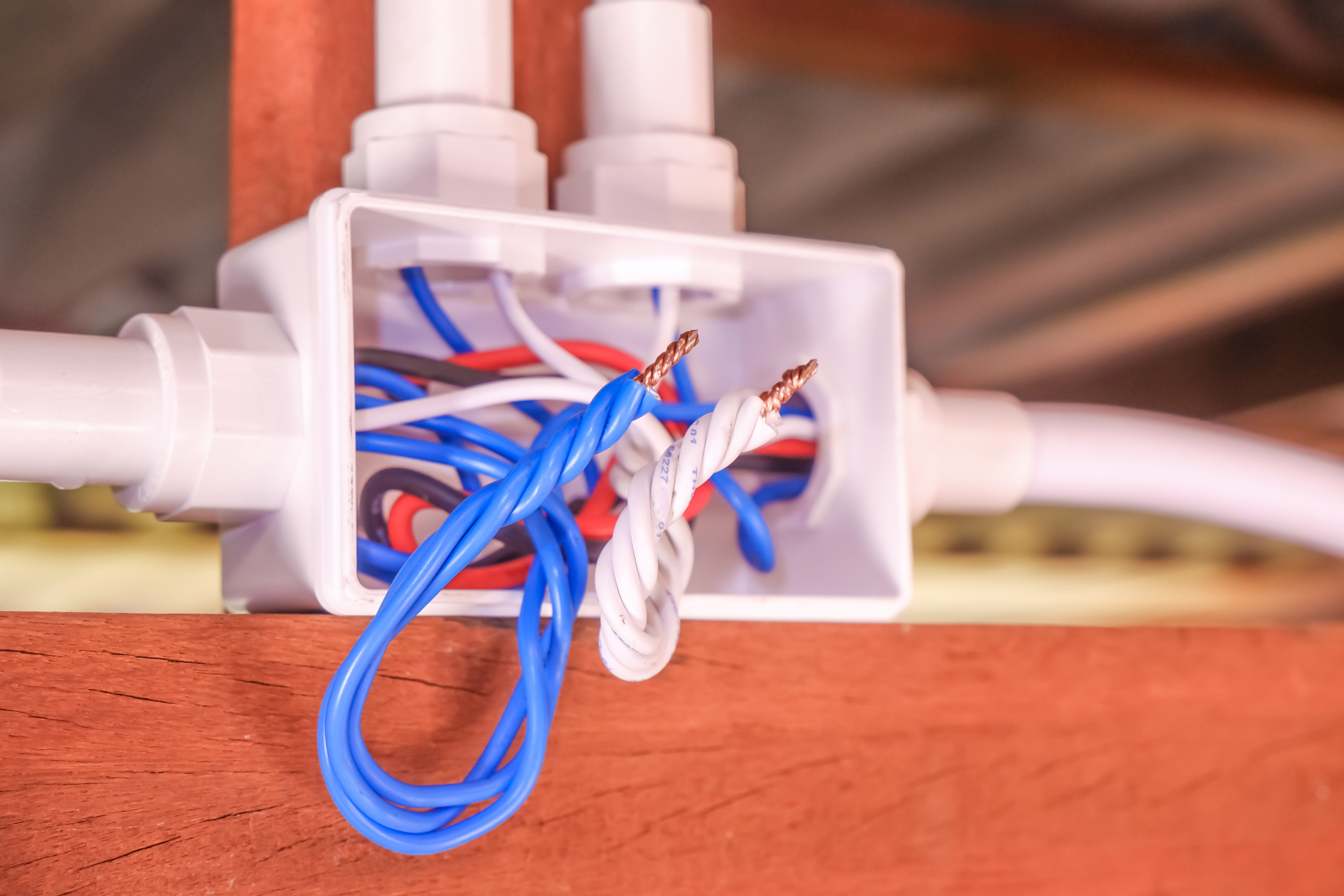 Electrical Fixture Replacement Services | A-Crew Electric, Inc.