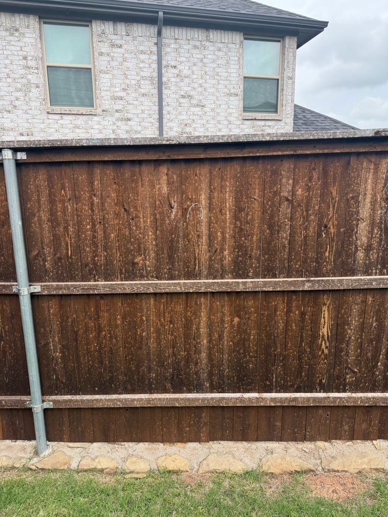 Transform Your Backyard with a Freshly Stained Fence | Righteous ...
