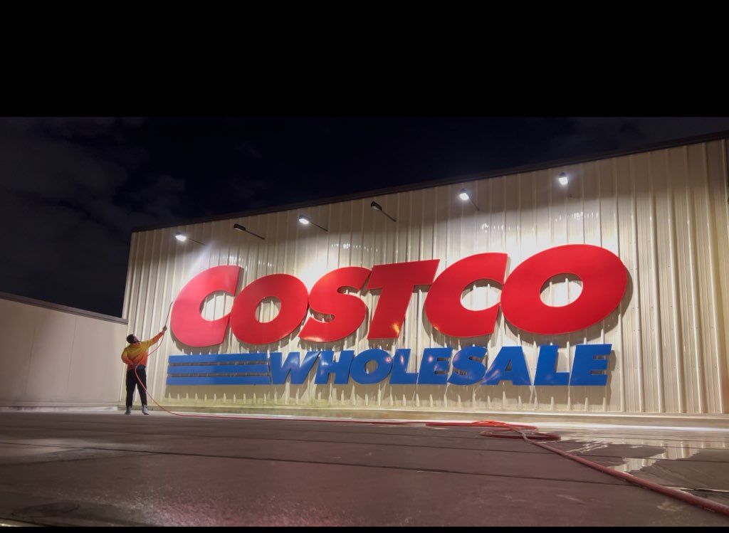 Nighttime Pressure Washing for Costco in Miami | Pressure Kleen Co