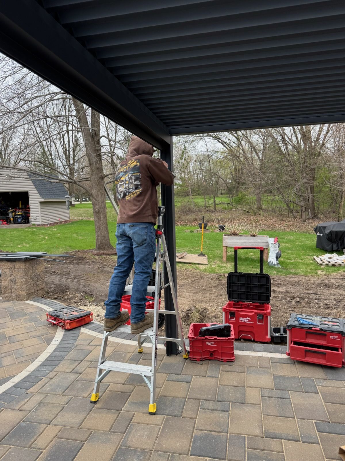 Screen Installation Enhances Outdoor Living Space | Kittock Landscape ...