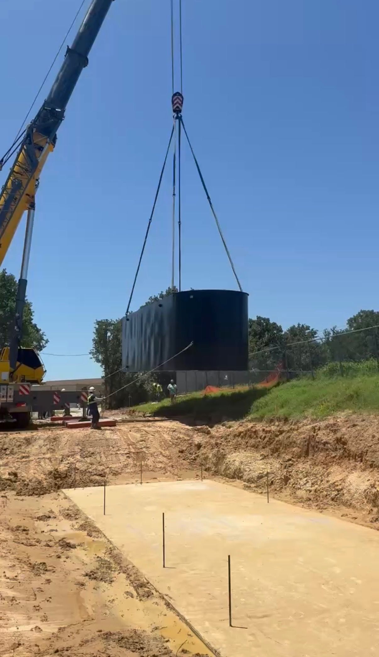 Massive Tank Installation at Brock ISD Plant | J7 Services