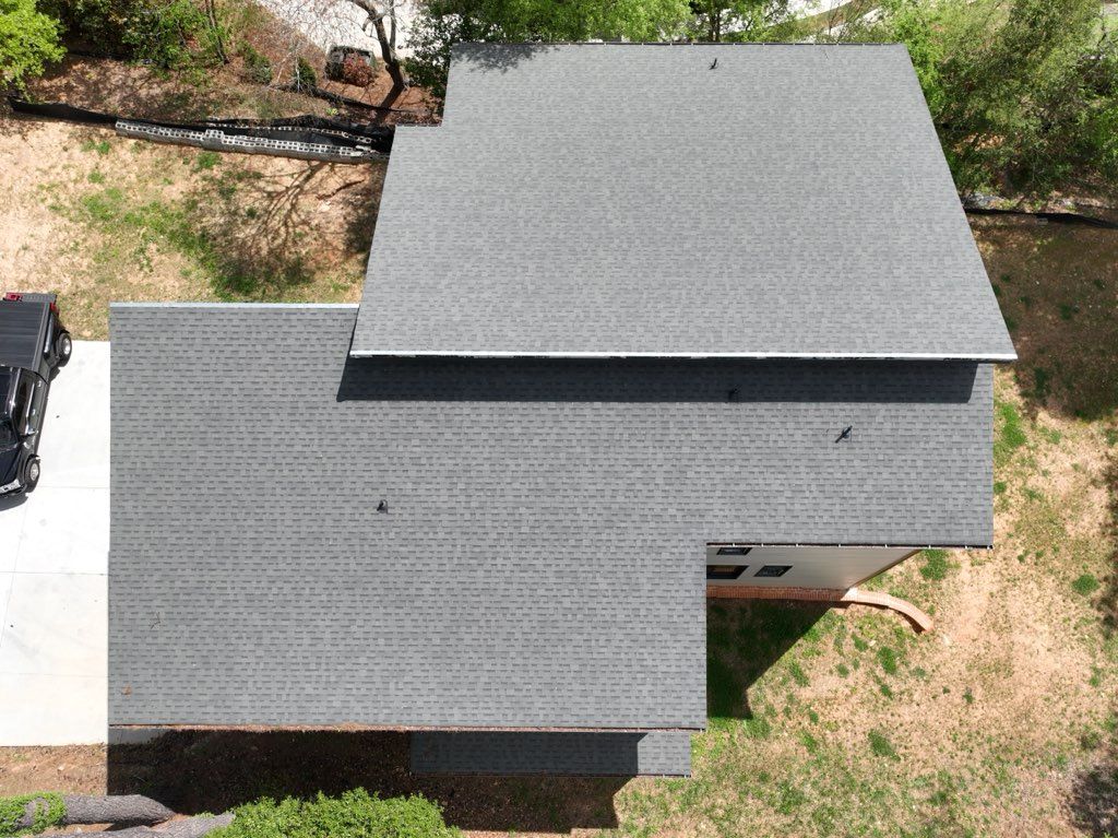 Modern Shingle Roof Enhances West Paces Ferry Home | Griffin Roofing