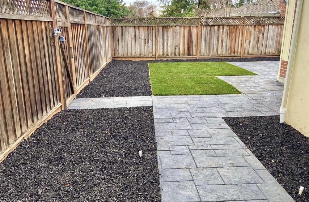 Paver Patio & Walkway Services | Straight Edge Landscaping