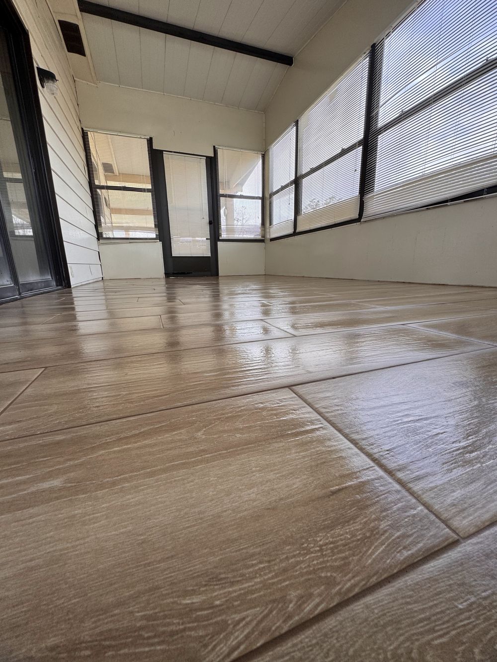 Luxury Vinyl Flooring Installation | Costa Flooring Pro’s