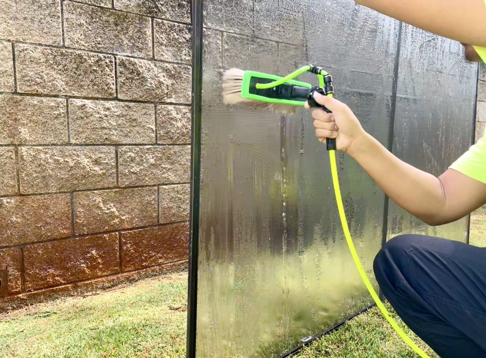 Window Screen Cleaning Services | Mauka Cleaning Co.