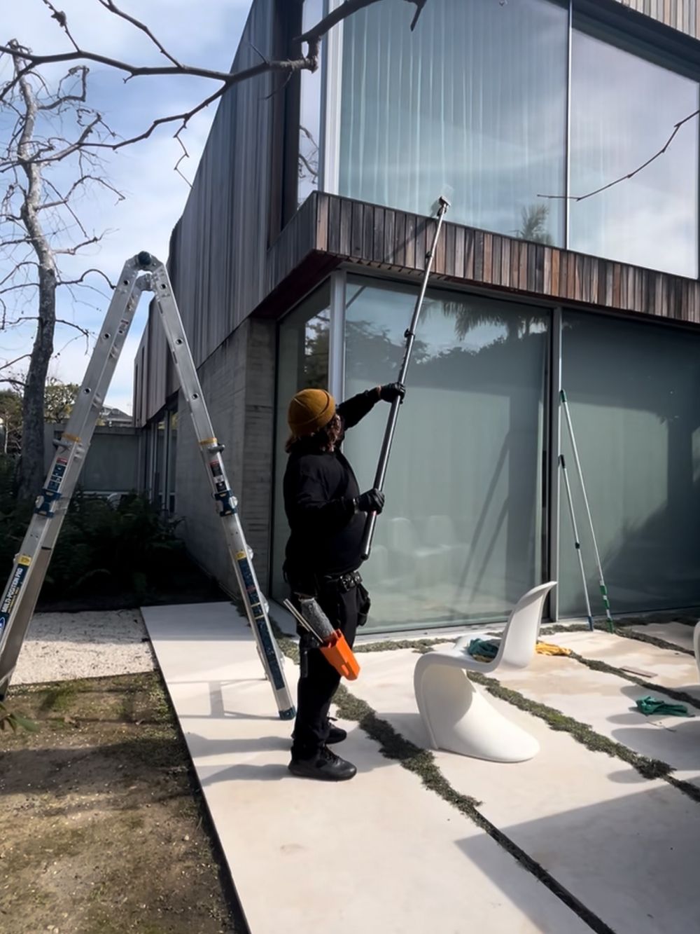 About Us | Expert Pressure Washing - Flamingo Window Pro