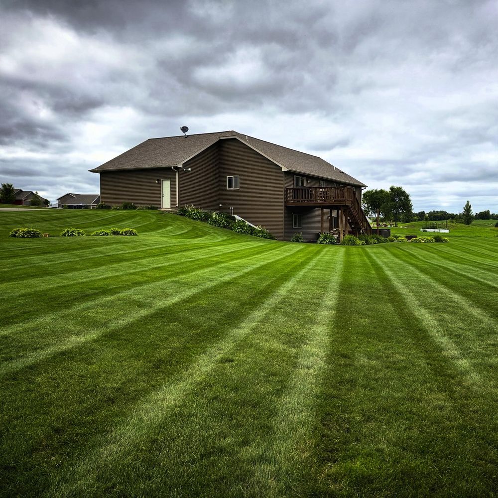 Lawn Care & Mowing in Anoka, MN | Springman Lawn Enforcement LLC