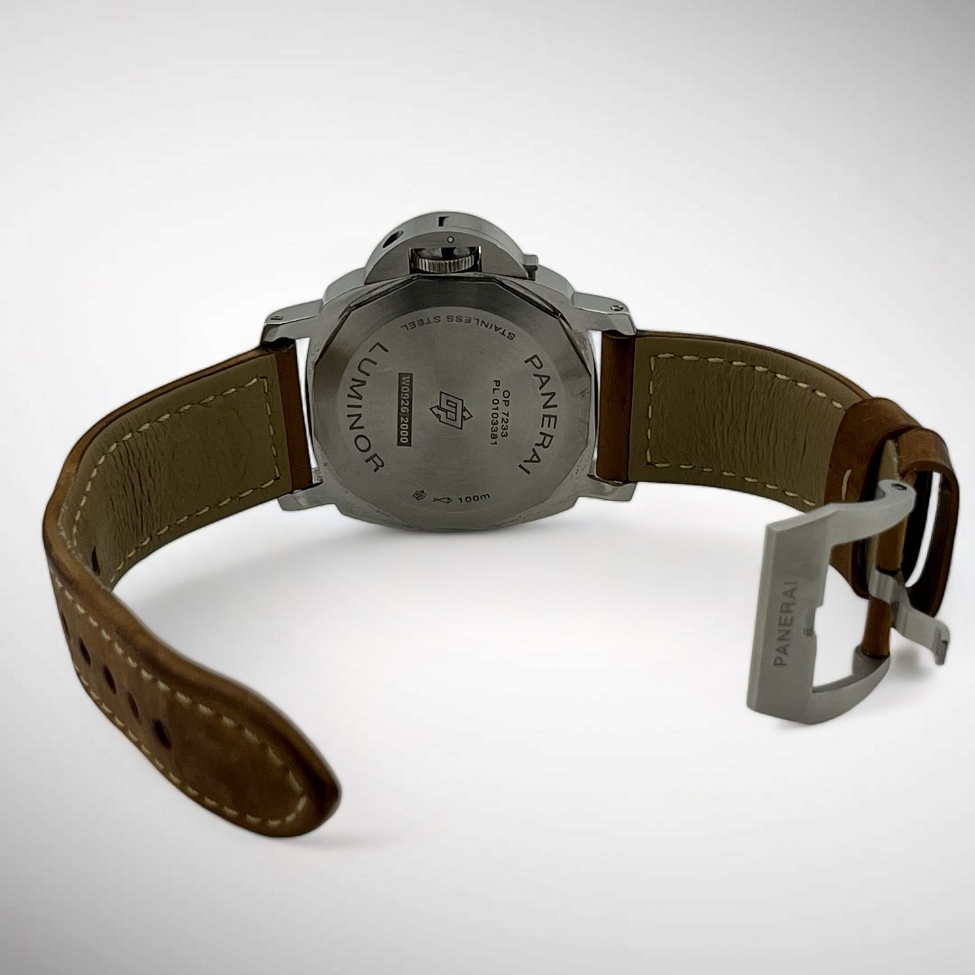 Luxury Watch Den. Panerai Luminor Logo PAM01084