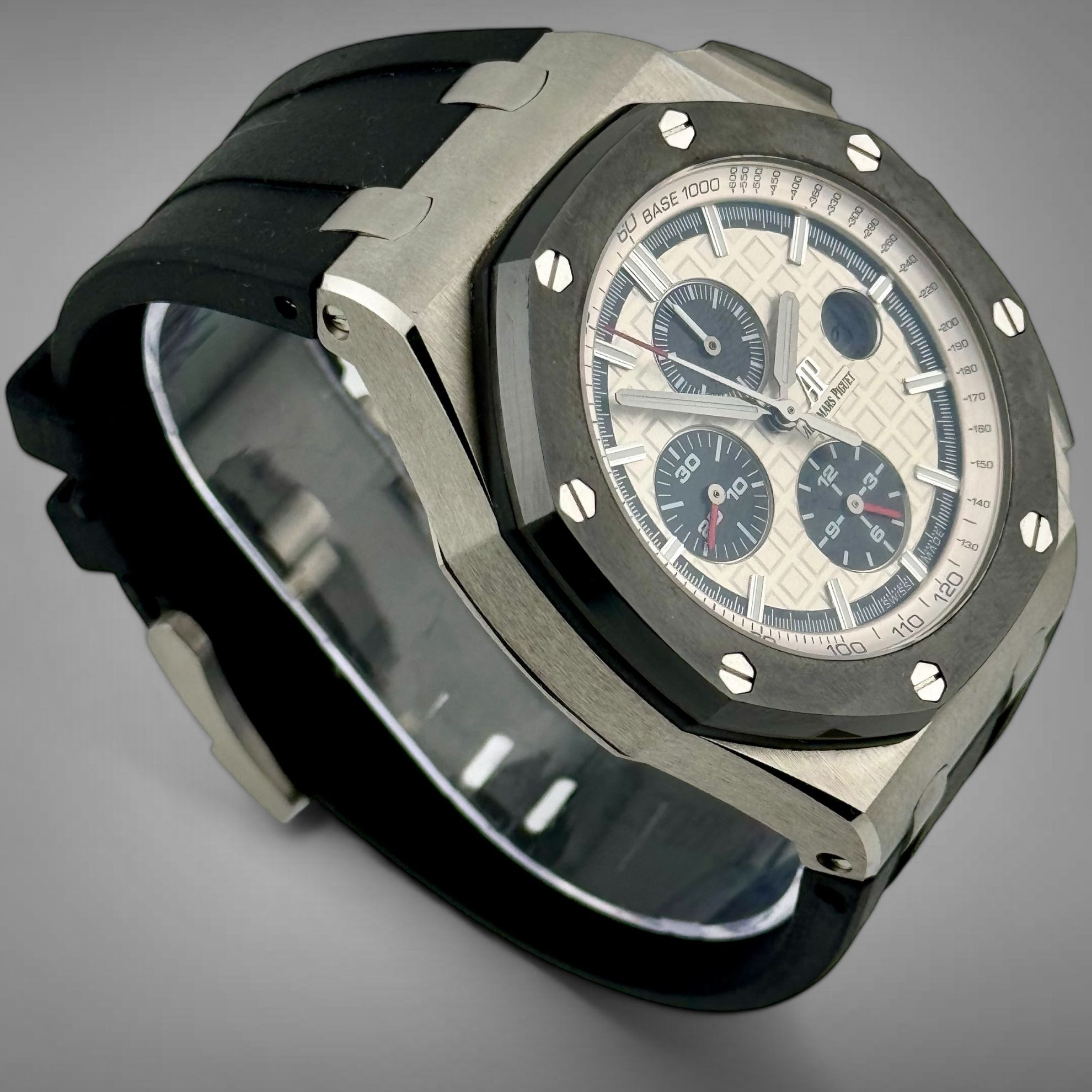 Luxury Watch Den. Audemars Piguet Royal Oak Offshore 26400SO Panda