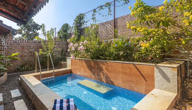 Top Glistening Lake View Villas | SaffronStays