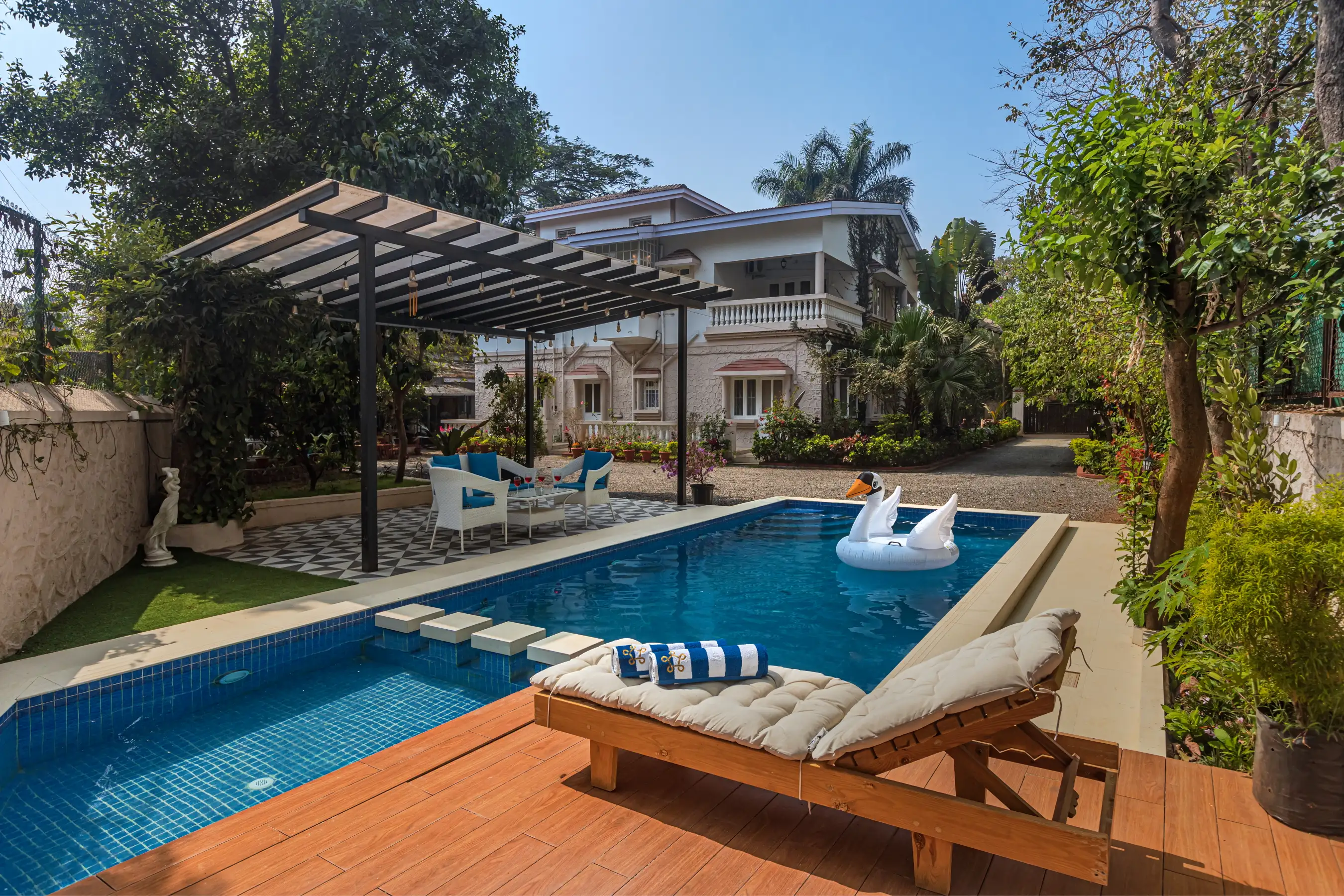 Book 5 Bedroom The Windsor House Villa in Lonavala, Maharashtra, India