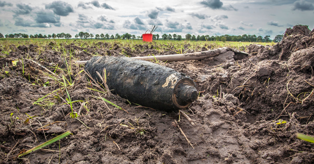 Opsporen en veiligstellen niet gesprongen explosieven | Den Ouden