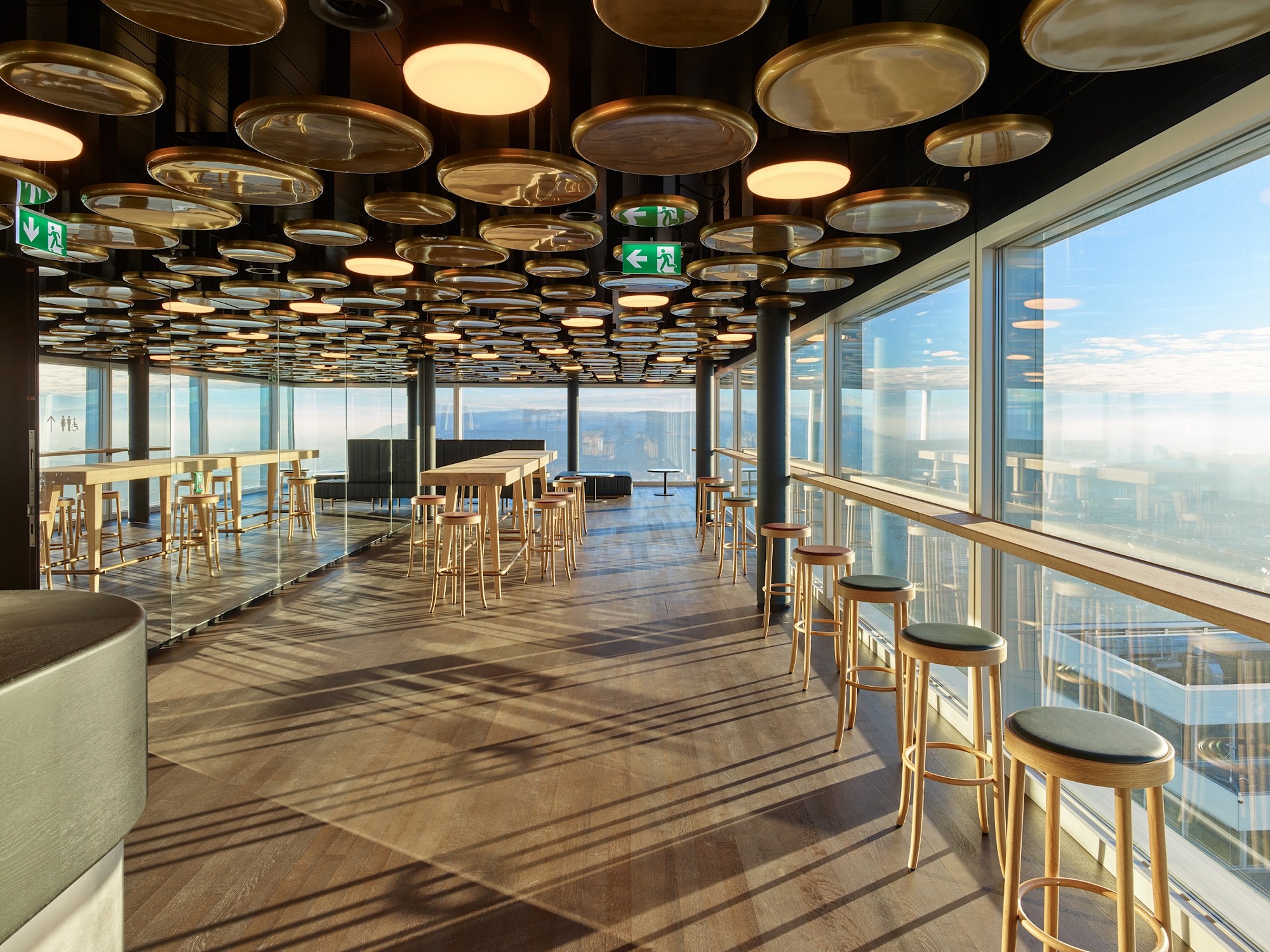 Hochparterre - Der gedimmte Leuchtturm