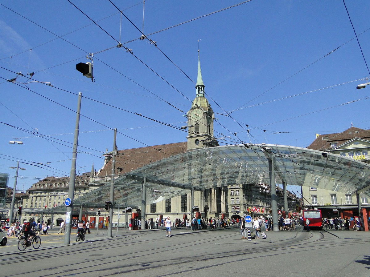 Hochparterre - Bern bald ohne Baldachin?