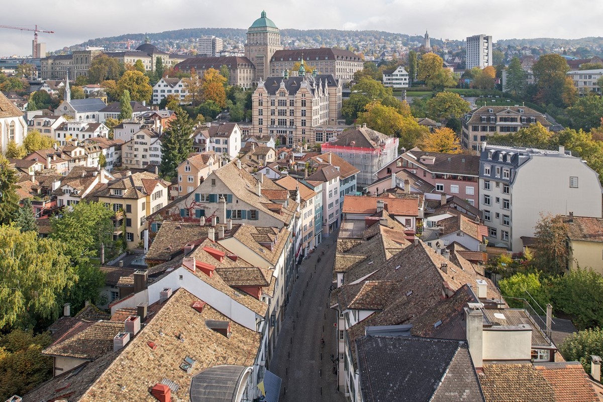 Hochparterre - Kanton delegiert ISOS-Prüfung an Stadt Zürich