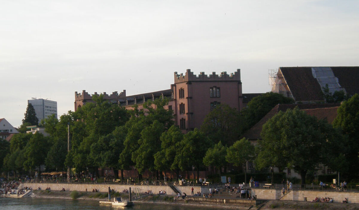 Hochparterre - Wettbewerb zur Kaserne Basel