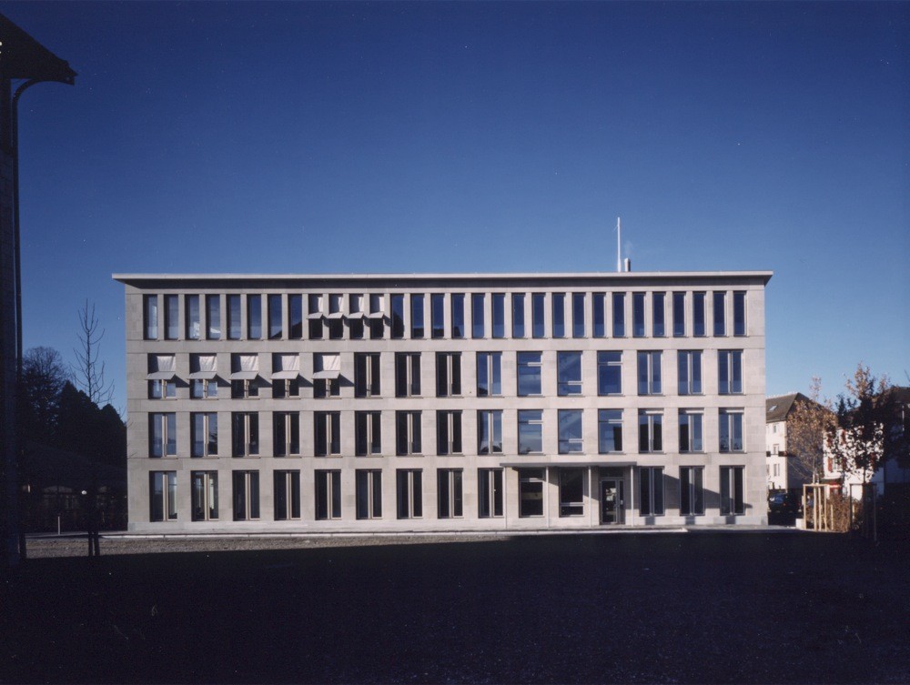 Hochparterre - Kollhoff verlässt die ETH Zürich