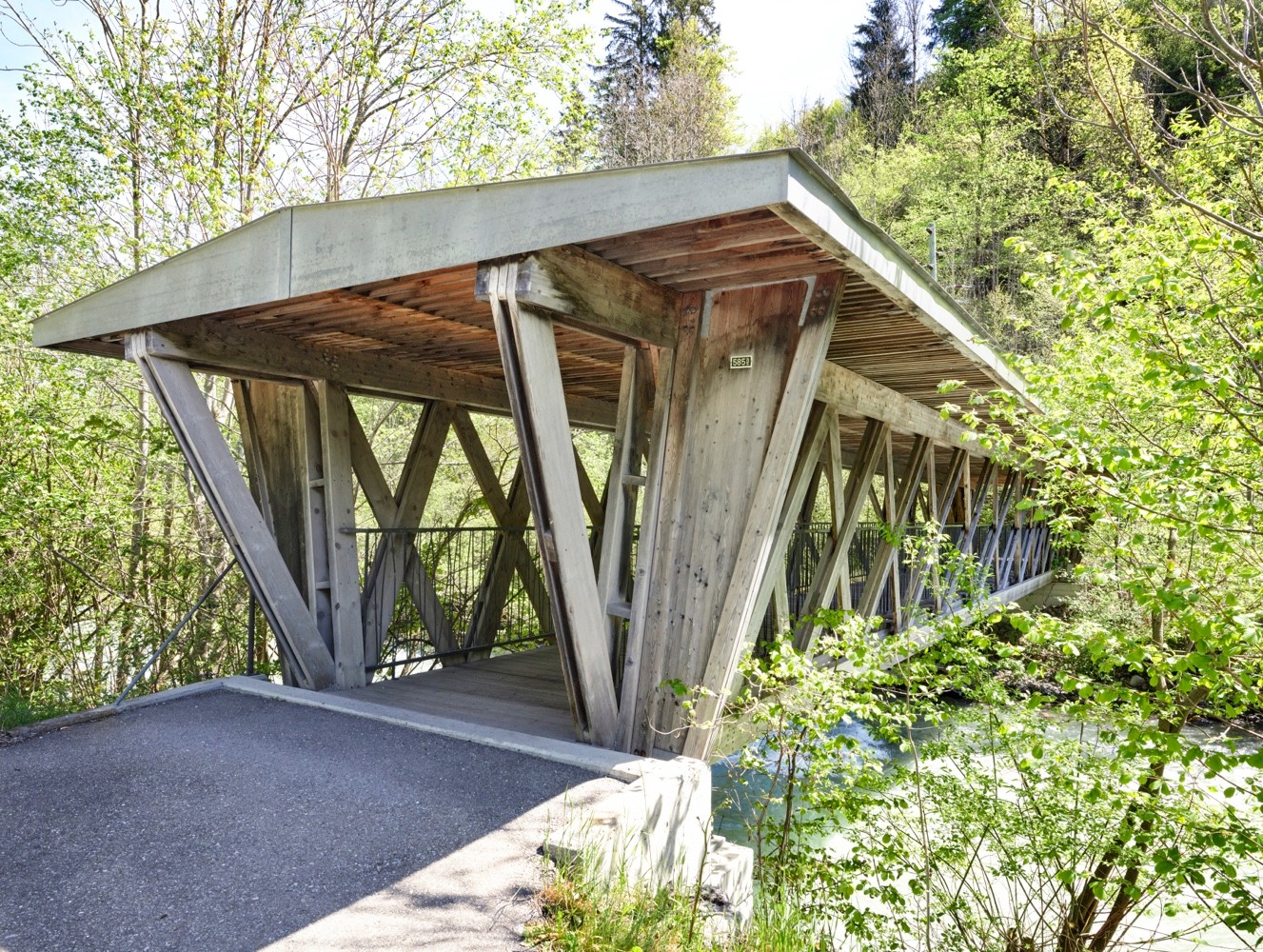 Hochparterre - Über Simme, Rhein und Rhone