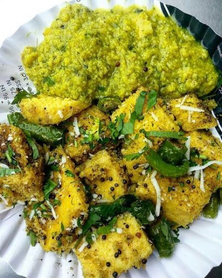 8 Street Food Places To Visit In Ahmedabad | Hungrito
