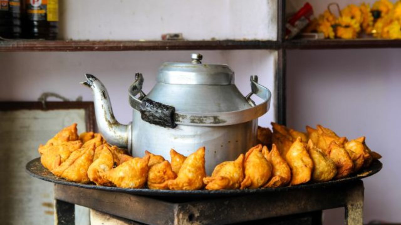 10 Best Monsoon Foods | Tempting Dishes To Relish This Rainy Season