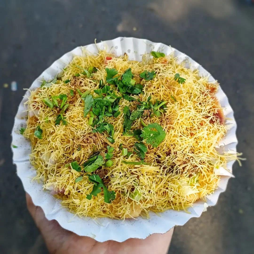 Ahmedabad's Most Loved Street Food Dishes - Hungrito
