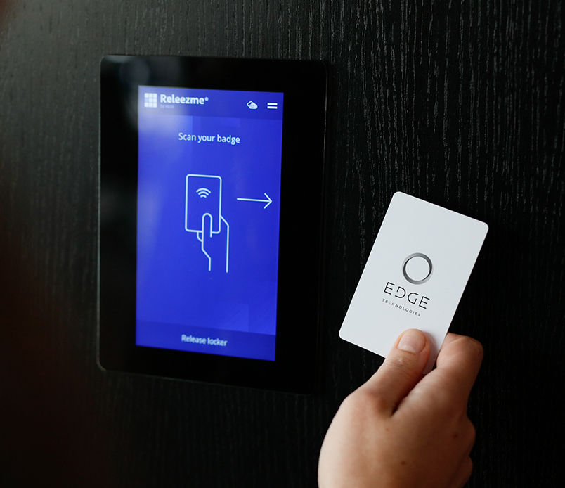 Releezme software for smart lockers | Vecos cloud platform | Vidak