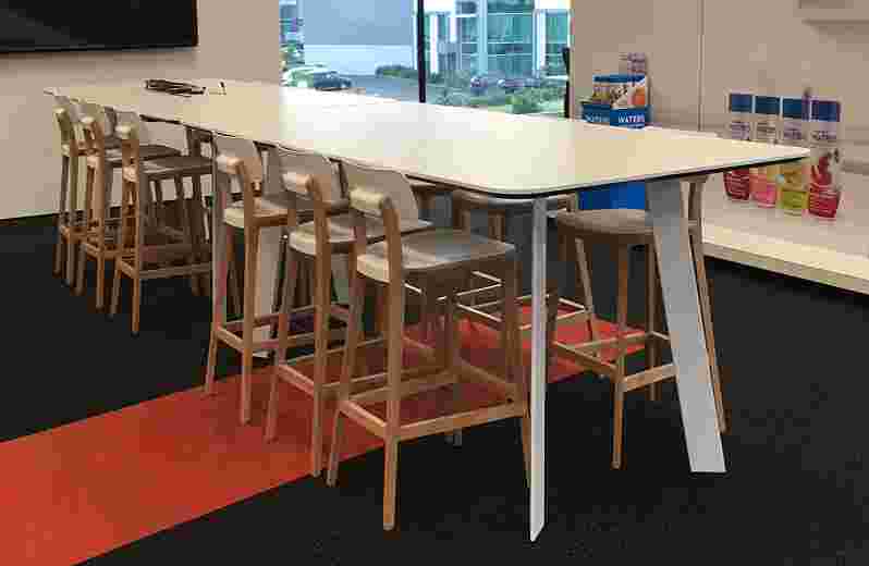 Blade Table & Leaner – modular table system | Vidak