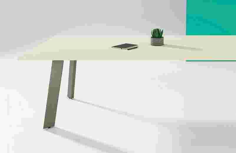 Blade Table & Leaner – modular table system | Vidak