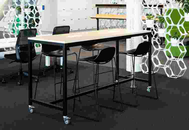 Studio Table | Vidak