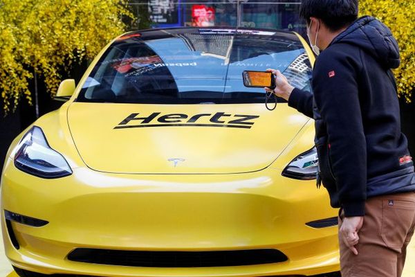 Hertz CEO Replacement Amid Electric Car Challenges
