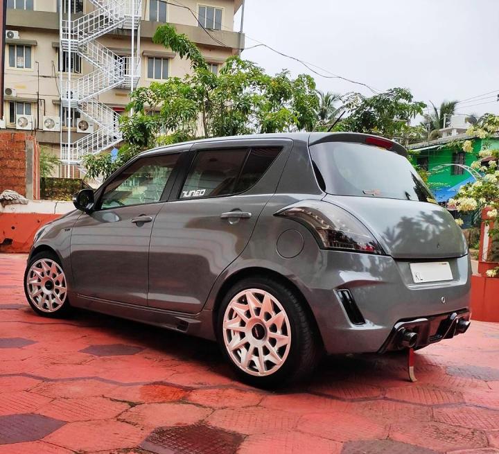 Modified Maruti Swift With Nardo Grey Wrap - Looks Absolutely Stunning!
