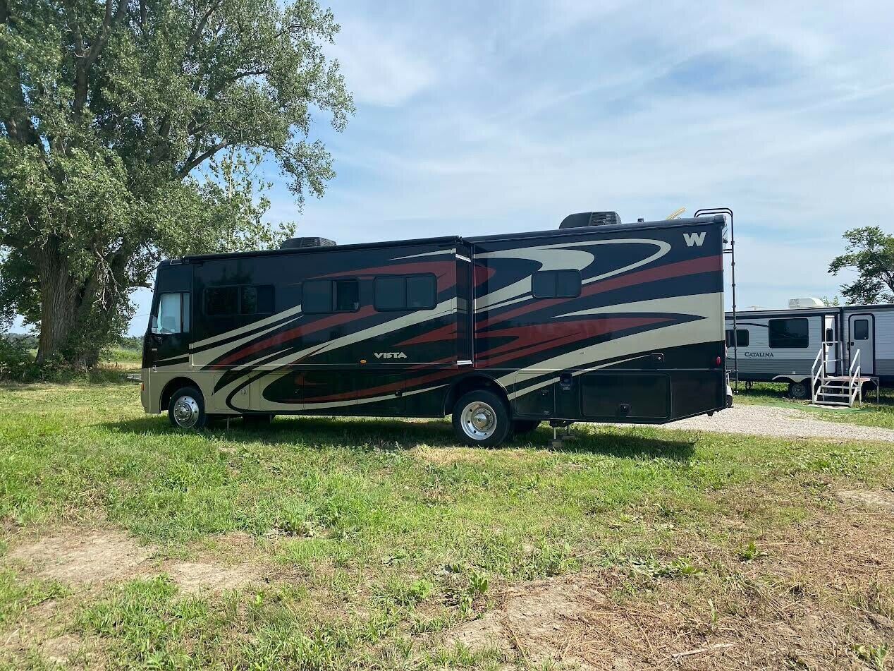 2015 Winnebago Class A camper [very low miles] for sale